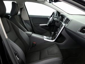 Melns Volvo V60 2011 Tallina, ar dzinēja tilpumu 2.00 L un nobraukumu 313 tūkst. km par 1799 €, foto 7 vietnē AUTOMOTO.COM.LV