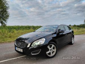 Черный Вольво B60 2011 в Пайде, объемом двигателя 2.00 л и пробегом 368 тыс. км за 6499 €, фото  на AUTOMOTO.COM.LV