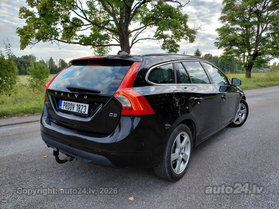 Черный Вольво B60 2011 в Пайде, объемом двигателя 2.00 л и пробегом 368 тыс. км за 6499 €, фото 4 на AUTOMOTO.COM.LV