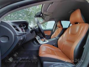Черный Вольво B60 2011 в Пайде, объемом двигателя 2.00 л и пробегом 368 тыс. км за 6499 €, фото 11 на AUTOMOTO.COM.LV