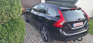 Black Volvo V60 2011 in Alytus, with an engine capacity of 2.00 L and mileage of 307 thousand km for 5850 €, photo  on AUTOMOTO.COM.LV