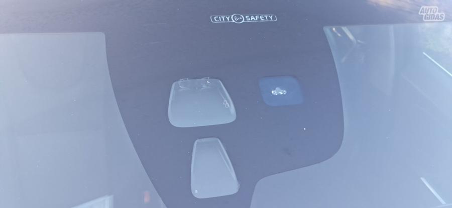Black Volvo V60 2011 in Alytus, with an engine capacity of 2.00 L and mileage of 307 thousand km for 5850 €, photo 14 on AUTOMOTO.COM.LV