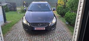Black Volvo V60 2011 in Alytus, with an engine capacity of 2.00 L and mileage of 307 thousand km for 5850 €, photo 17 on AUTOMOTO.COM.LV