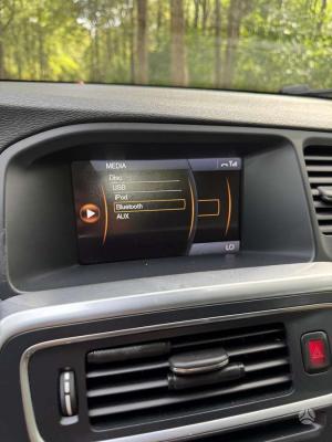 Black Volvo V60 2011 in Kaunas, with an engine capacity of 1.56 L and mileage of 325 thousand km for 4500 €, photo 17 on AUTOMOTO.COM.LV