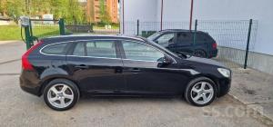 Black Volvo V60 2011 in Valmiera, with an engine capacity of 2.40 L and mileage of 259 thousand km for 6299 €, photo 6 on AUTOMOTO.COM.LV