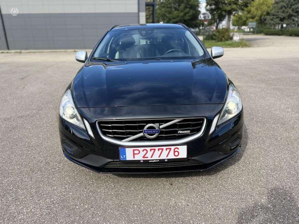 Вольво B60 2011 в Укмерге на AUTOMOTO.COM.LV Черный Вольво B60 2011 в Укмерге, объемом двигателя 1.98 л и пробегом 237 тыс. км за 4650 €, фото 3 на AUTOMOTO.COM.LV