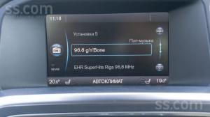 Black Volvo V60 2011 in Riga, with an engine capacity of 2.00 L and mileage of 349 thousand km for 5990 €, photo 18 on AUTOMOTO.COM.LV