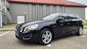 Black Volvo V60 2011 in Kaunas, with an engine capacity of 2.00 L and mileage of 316 thousand km for 5350 €, photo 7 on AUTOMOTO.COM.LV