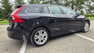 Black Volvo V60 2011 in Kaunas, with an engine capacity of 2.00 L and mileage of 316 thousand km for 5350 €, photo 10 on AUTOMOTO.COM.LV