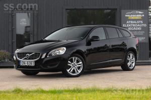 Black Volvo V60 2011 in Jelgava, with an engine capacity of 2.40 L and mileage of 325 thousand km for 5600 €, photo  on AUTOMOTO.COM.LV