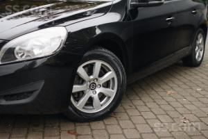 Black Volvo V60 2011 in Riga, with an engine capacity of 2.40 L and mileage of 330 thousand km for 5000 €, photo 20 on AUTOMOTO.COM.LV