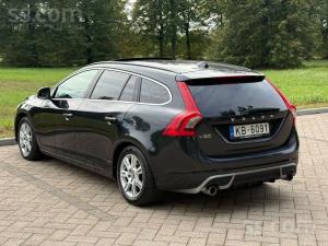 Черный Вольво B60 2011 в Рига, объемом двигателя 2.40 л и пробегом 364 тыс. км за 3990 €, фото 5 на AUTOMOTO.COM.LV