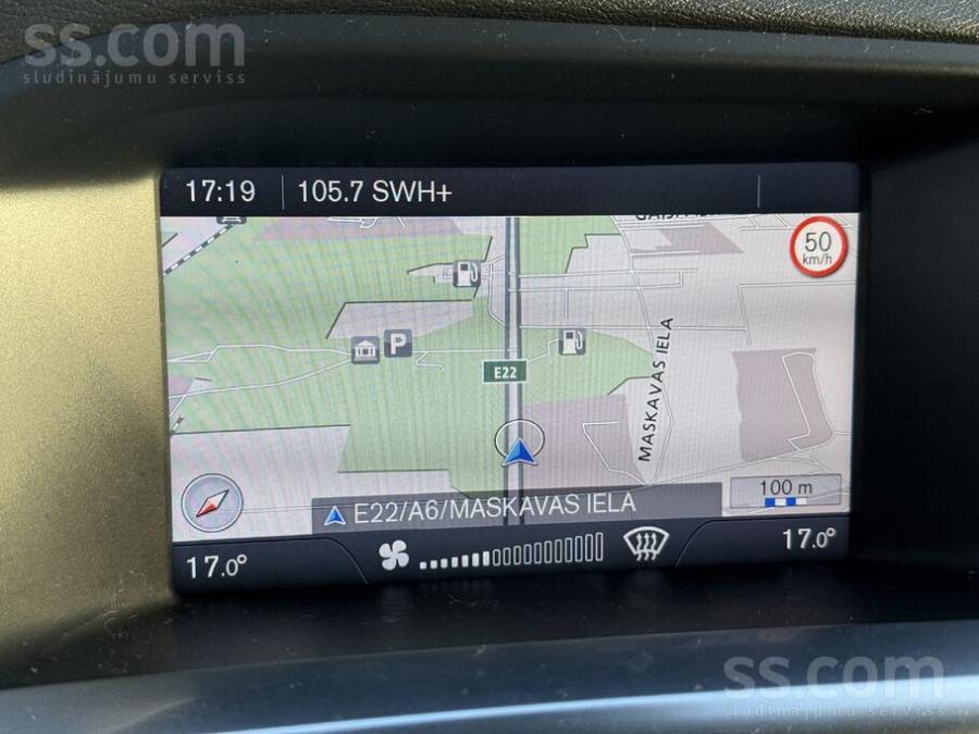 Melns Volvo V60 2011 Rīga, ar dzinēja tilpumu 2.00 L un nobraukumu 328 tūkst. km par 4499 €, foto 8 vietnē AUTOMOTO.COM.LV
