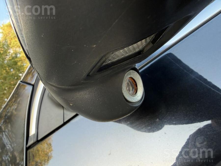 Melns Volvo V60 2011 Rīga, ar dzinēja tilpumu 2.00 L un nobraukumu 328 tūkst. km par 4499 €, foto 17 vietnē AUTOMOTO.COM.LV
