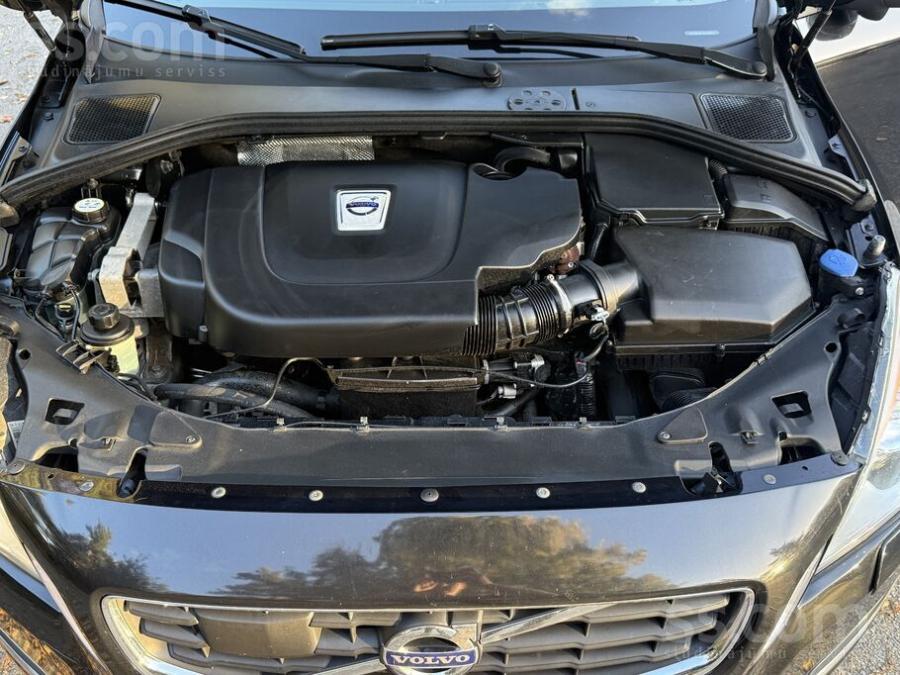 Melns Volvo V60 2011 Rīga, ar dzinēja tilpumu 2.00 L un nobraukumu 328 tūkst. km par 4499 €, foto 31 vietnē AUTOMOTO.COM.LV