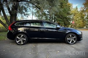 Melns Volvo V60 2011 Jūrmala, ar dzinēja tilpumu 2.40 L un nobraukumu 190 tūkst. km par 7950 €, foto 7 vietnē AUTOMOTO.COM.LV