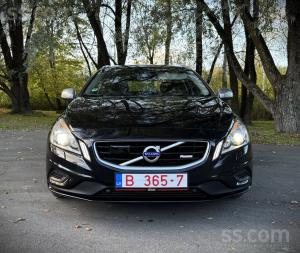 Melns Volvo V60 2011 Jūrmala, ar dzinēja tilpumu 2.40 L un nobraukumu 190 tūkst. km par 7950 €, foto 10 vietnē AUTOMOTO.COM.LV