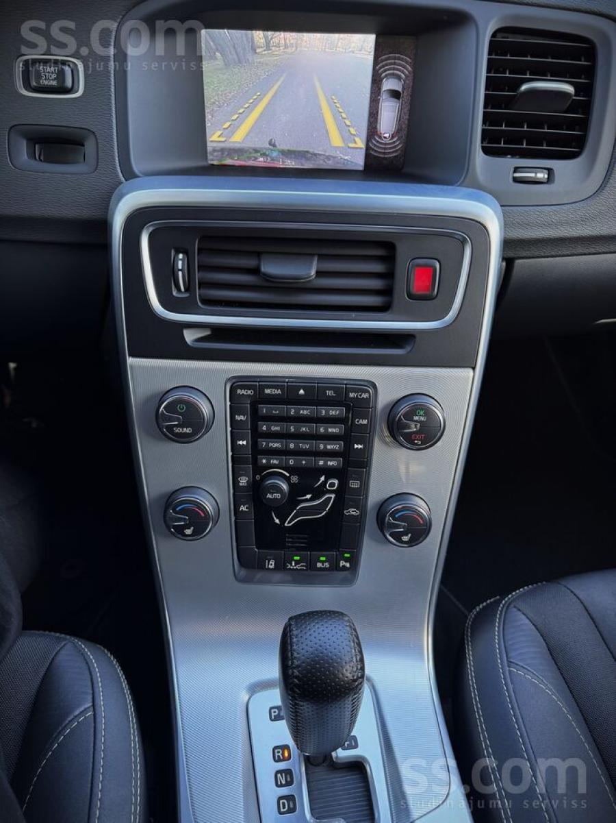 Melns Volvo V60 2011 Jūrmala, ar dzinēja tilpumu 2.40 L un nobraukumu 190 tūkst. km par 7950 €, foto 21 vietnē AUTOMOTO.COM.LV