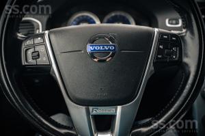 Melns Volvo V60 2011 Rīga, ar dzinēja tilpumu 2.40 L un nobraukumu 324 tūkst. km par 4990 €, foto 12 vietnē AUTOMOTO.COM.LV