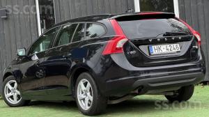 Melns Volvo V60 2011 Rīga, ar dzinēja tilpumu 1.60 L un nobraukumu 298 tūkst. km par 3950 €, foto 8 vietnē AUTOMOTO.COM.LV
