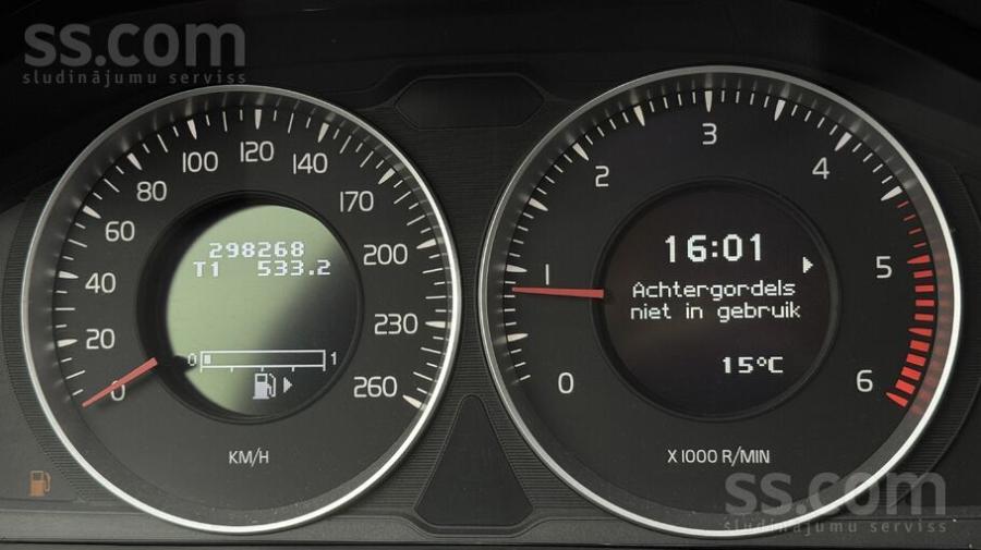 Melns Volvo V60 2011 Rīga, ar dzinēja tilpumu 1.60 L un nobraukumu 298 tūkst. km par 3950 €, foto 31 vietnē AUTOMOTO.COM.LV