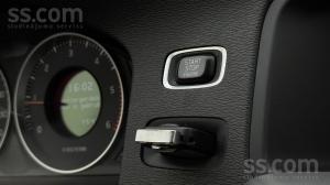 Melns Volvo V60 2011 Rīga, ar dzinēja tilpumu 1.60 L un nobraukumu 298 tūkst. km par 3950 €, foto 40 vietnē AUTOMOTO.COM.LV