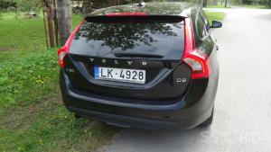 Melns Volvo V60 2012 Rīga, ar dzinēja tilpumu 2.00 L un nobraukumu 327 tūkst. km par 5800 €, foto 6 vietnē AUTOMOTO.COM.LV