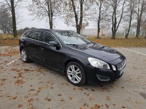 Melns Volvo V60 2012 Tauragė, ar dzinēja tilpumu 1.98 L un nobraukumu 281 tūkst. km par 5300 €, foto 3 vietnē AUTOMOTO.COM.LV