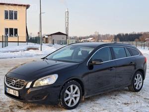 Melns Volvo V60 2012 Valmiera, ar dzinēja tilpumu 1.60 L un nobraukumu 255 tūkst. km par 6200 €, foto 8 vietnē AUTOMOTO.COM.LV