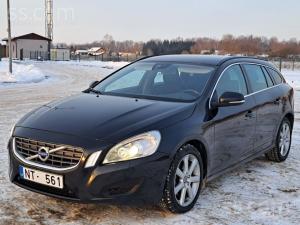 Melns Volvo V60 2012 Valmiera, ar dzinēja tilpumu 1.60 L un nobraukumu 255 tūkst. km par 6200 €, foto 9 vietnē AUTOMOTO.COM.LV