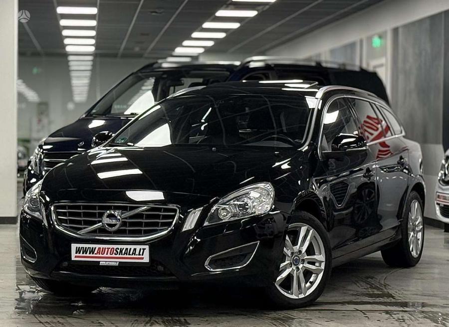 Melns Volvo V60 2012 Klaipėda, ar dzinēja tilpumu 2.40 L un nobraukumu 263 tūkst. km par 7400 €, foto 1 vietnē AUTOMOTO.COM.LV
