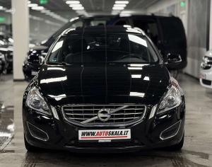 Melns Volvo V60 2012 Klaipėda, ar dzinēja tilpumu 2.40 L un nobraukumu 263 tūkst. km par 7400 €, foto 6 vietnē AUTOMOTO.COM.LV