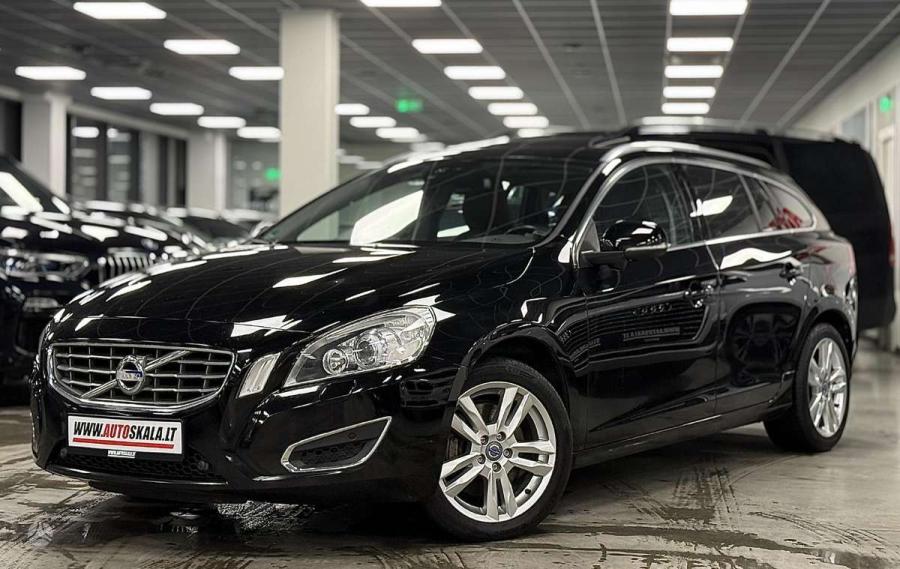 Melns Volvo V60 2012 Klaipėda, ar dzinēja tilpumu 2.40 L un nobraukumu 263 tūkst. km par 7400 €, foto 18 vietnē AUTOMOTO.COM.LV