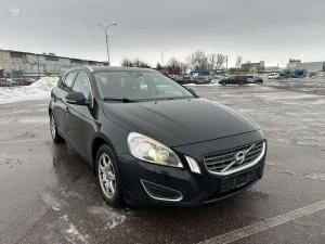 Black Volvo V60 2012 in Marijampole, with an engine capacity of 1.56 L and mileage of 224 thousand km for 4750 €, photo  on AUTOMOTO.COM.LV