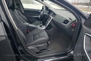 Black Volvo V60 2012 in Paide, with an engine capacity of 2.00 L and mileage of 295 thousand km for 6990 €, photo 13 on AUTOMOTO.COM.LV