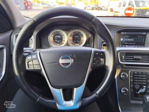Melns Volvo V60 2012 Pakruojis, ar dzinēja tilpumu 2.40 L un nobraukumu 320 tūkst. km par 5400 €, foto 13 vietnē AUTOMOTO.COM.LV