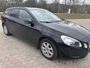 Melns Volvo V60 2012 Valmiera, ar dzinēja tilpumu 1.60 L un nobraukumu 270 tūkst. km par 3650 €, foto 3 vietnē AUTOMOTO.COM.LV