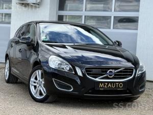 Black Volvo V60 2012 in Tukums, with an engine capacity of 2.40 L and mileage of 249 thousand km for 7500 €, photo  on AUTOMOTO.COM.LV