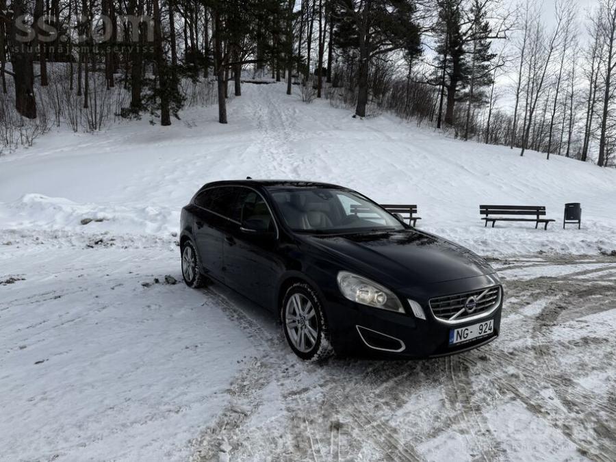 Черный Вольво B60 2012 в Тукумс, объемом двигателя 1.60 л и пробегом 334 тыс. км за 4100 €, фото 1 на AUTOMOTO.COM.LV