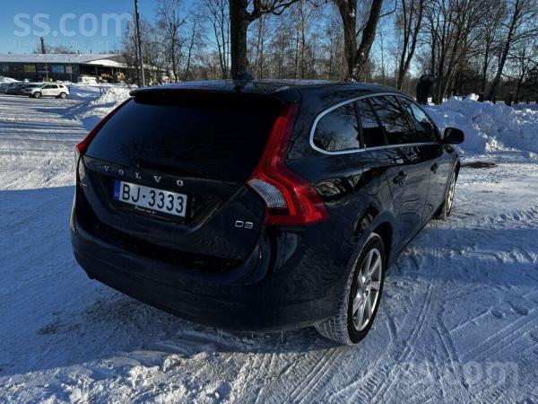 Черный Вольво B60 2012 в Добеле, объемом двигателя 2.00 л и пробегом 405 тыс. км за 4350 €, фото 3 на AUTOMOTO.COM.LV