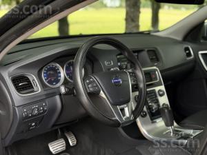 Черный Вольво B60 2012 в Рига, объемом двигателя 2.00 л и пробегом 265 тыс. км за 6950 €, фото 10 на AUTOMOTO.COM.LV