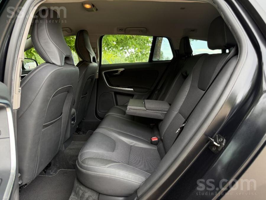 Черный Вольво B60 2012 в Рига, объемом двигателя 2.00 л и пробегом 265 тыс. км за 6950 €, фото 12 на AUTOMOTO.COM.LV