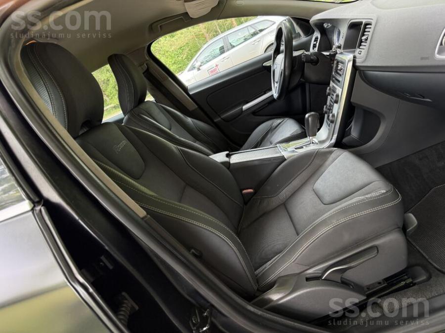 Черный Вольво B60 2012 в Рига, объемом двигателя 2.00 л и пробегом 265 тыс. км за 6950 €, фото 17 на AUTOMOTO.COM.LV