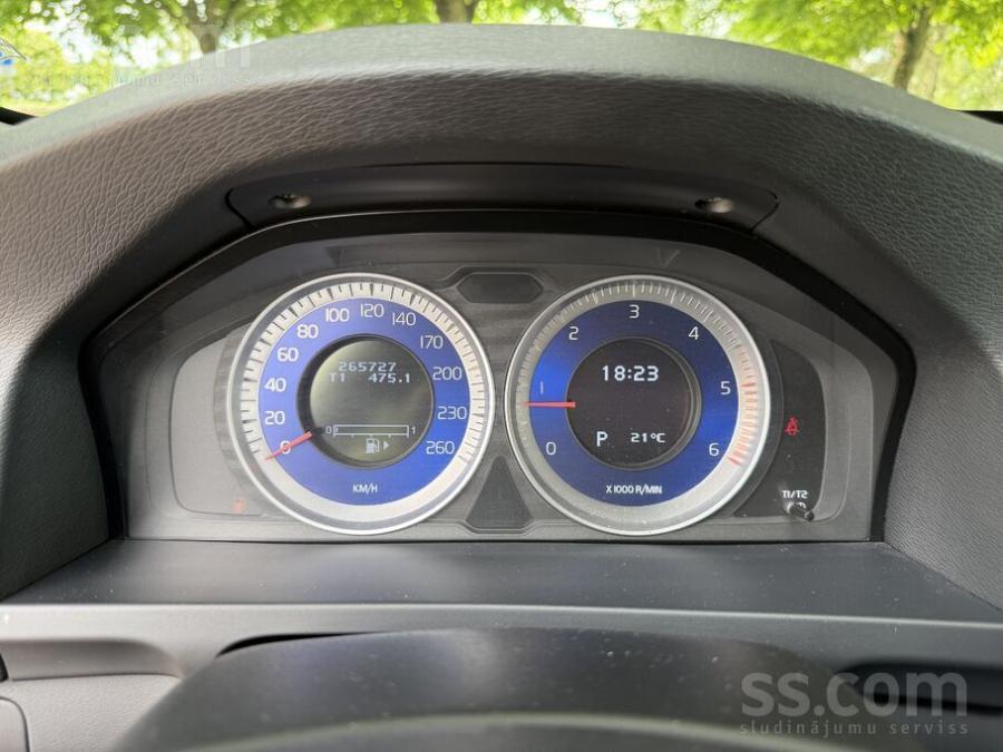 Черный Вольво B60 2012 в Рига, объемом двигателя 2.00 л и пробегом 265 тыс. км за 6950 €, фото 23 на AUTOMOTO.COM.LV