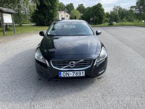 Черный Вольво B60 2012 в Цесис, объемом двигателя 1.60 л и пробегом 215 тыс. км за 5200 €, фото 3 на AUTOMOTO.COM.LV