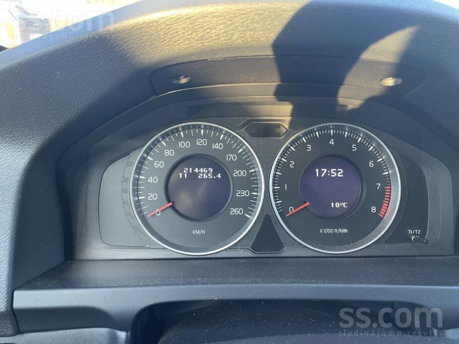 Черный Вольво B60 2012 в Цесис, объемом двигателя 1.60 л и пробегом 215 тыс. км за 5200 €, фото 13 на AUTOMOTO.COM.LV