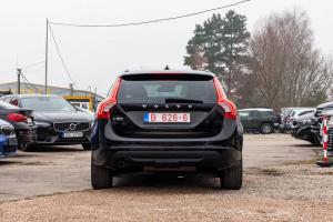 Черный Вольво B60 2012 в Рига, объемом двигателя 1.60 л и пробегом 238 тыс. км за 4995 €, фото 7 на AUTOMOTO.COM.LV
