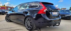Melns Volvo V60 2012 Rīga, ar dzinēja tilpumu 1.60 L un nobraukumu 238 tūkst. km par 8200 €, foto 4 vietnē AUTOMOTO.COM.LV