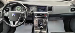 Melns Volvo V60 2012 Rīga, ar dzinēja tilpumu 1.60 L un nobraukumu 238 tūkst. km par 8200 €, foto 14 vietnē AUTOMOTO.COM.LV