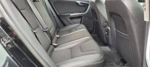 Melns Volvo V60 2012 Rīga, ar dzinēja tilpumu 1.60 L un nobraukumu 238 tūkst. km par 8200 €, foto 17 vietnē AUTOMOTO.COM.LV